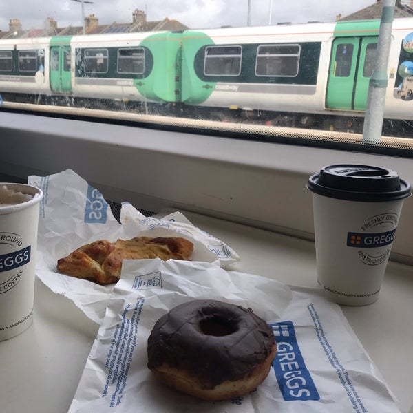 Littlehampton Railway Station (LIT) - Rail Station in Littlehampton