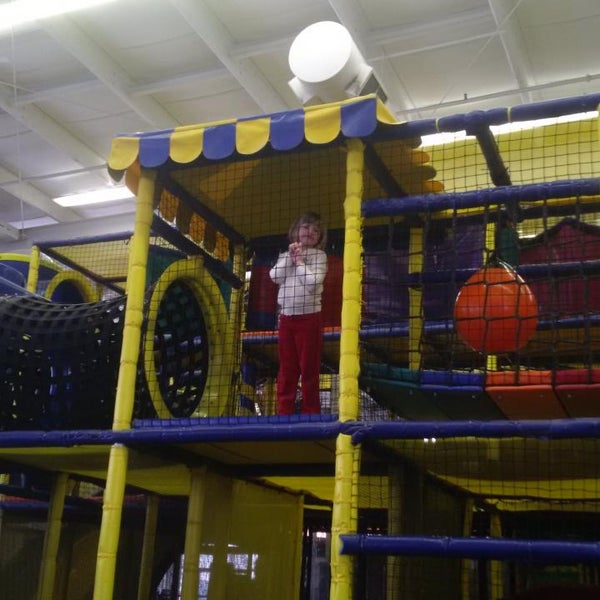 Bingemans FunworX - Arts and Entertainment in Victoria North