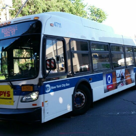 MTA 9 bus - Kingsbridge - Bus Line in Bronx