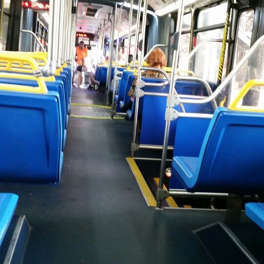 Bee-Line 20 Bus Cross County/White Plains - Bus Line in Bronx