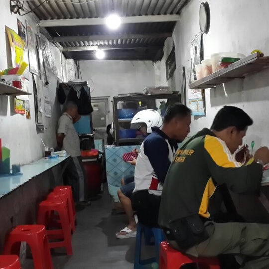 Nasi goreng mbak Yati - Diner in Salatiga