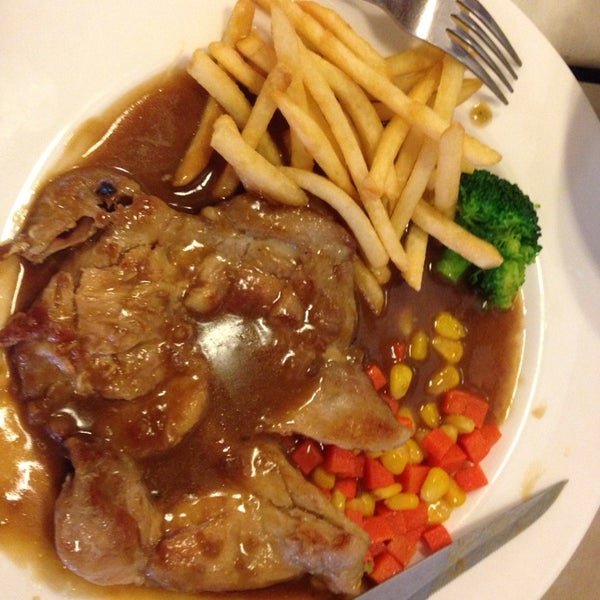 Photos at Muar Street Kopitiam - Desa Sri Hartamas - 23 tips from 511 ...