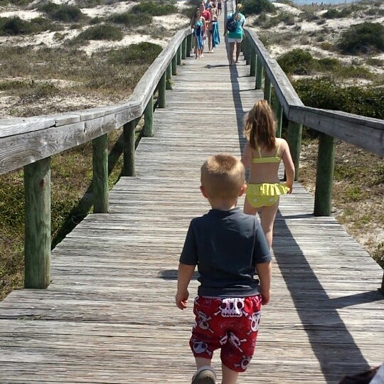 Photos at Peter's Point Beachfront Park - 11 tips
