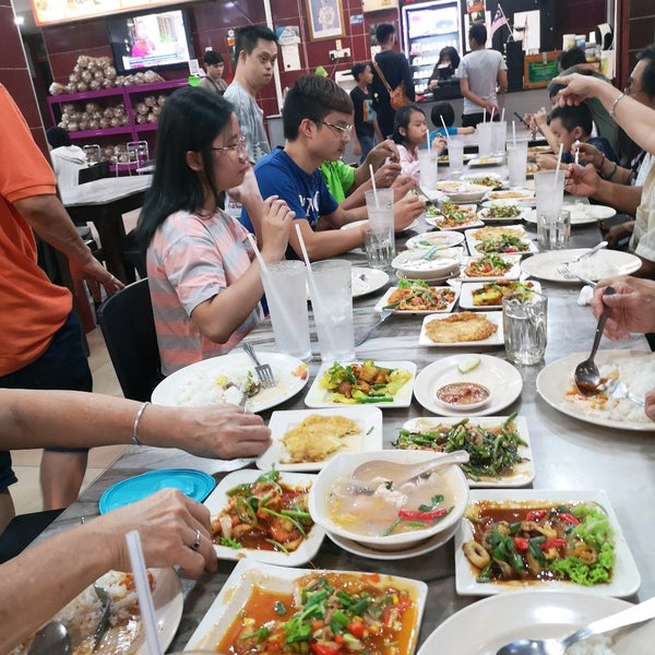 Photos at Restoran Seri TTDI - Jalan Saujana Indah 4