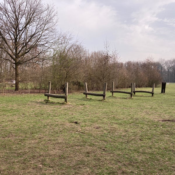 Hondenloopzone Bremweide - Deurne - 2 tips from 196 visitors