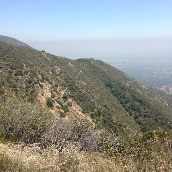 Cape Of Good Hope Trail - Hiking Trail in Altadena