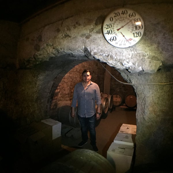 La Cava de Don Raul - Ensenada, Baja California