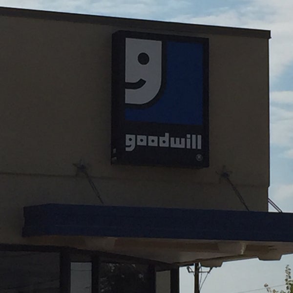 Photos at Goodwill - Southeast Arlington - 3 tips