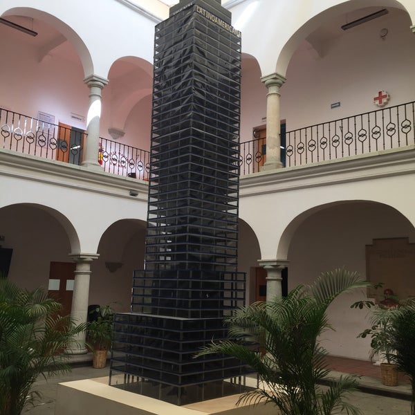 Facultad De Arquitectura UABJO - College Engineering Building