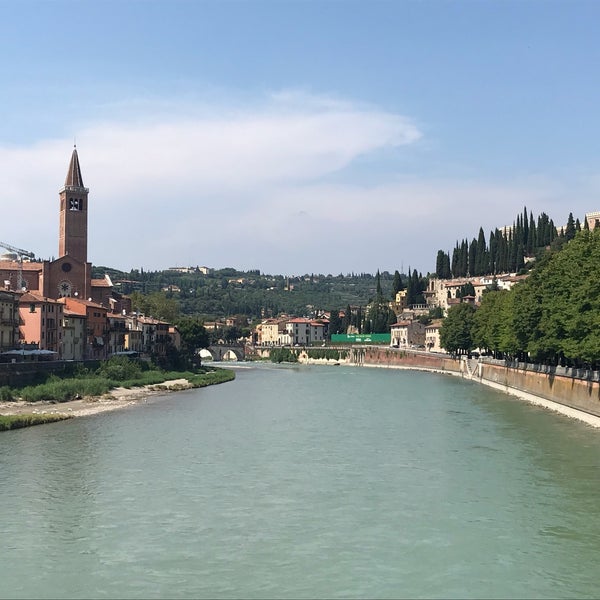 Lungadige Re Teodorico - Centro Storico - Verona, Veneto