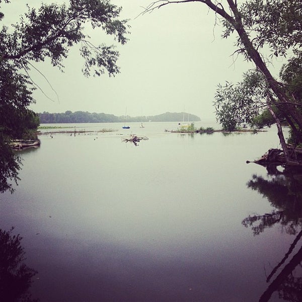Photos at Howard M. Temin Lakeshore Path - 4 tips from 296 visitors