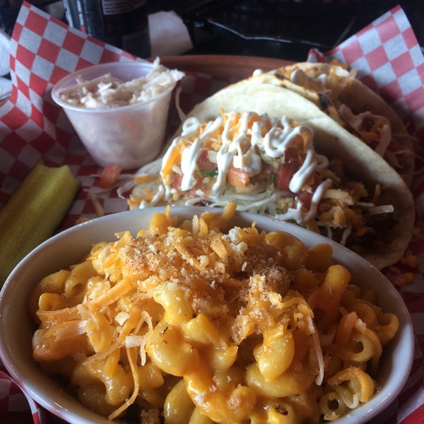 Pig Out BBQ - Kingston Rd.