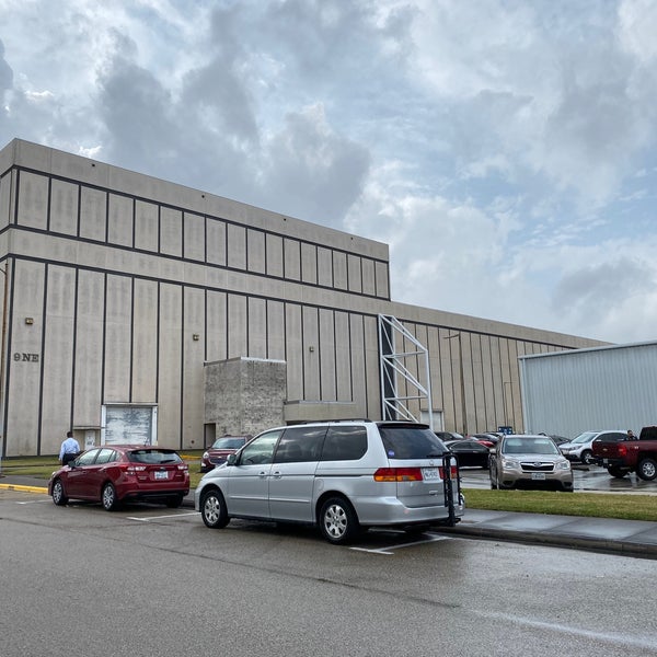 NASA JSC Building 9E - 1 tip
