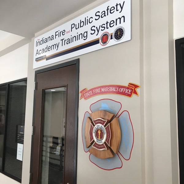 Indiana Government Center South - Government Building in Downtown ...