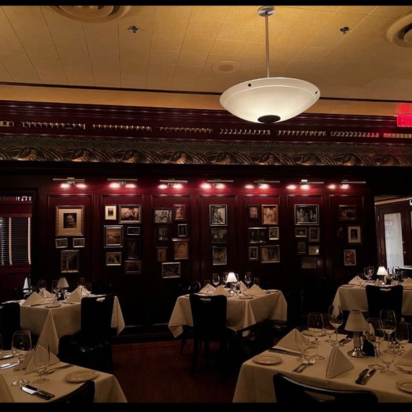 Photos at Pappas Bros. Steakhouse - 77 tips from 2966 visitors