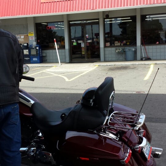 Texaco - 400 Pacific Ave N