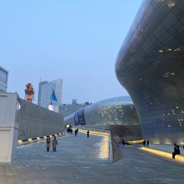 DDP 디자인전시관 - Art Museum in Jung-gu