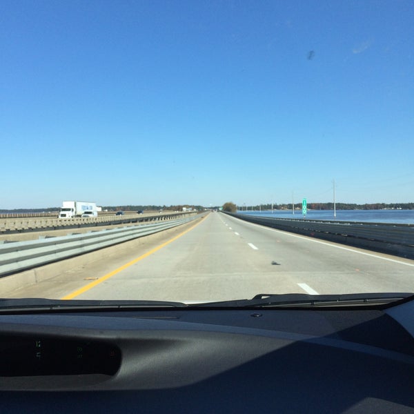 Santee Cooper Lake Bridge - Bridge in Santee