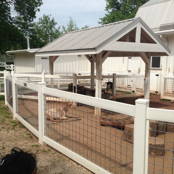 Farm-in-the-Zoo - Farm in Chicago