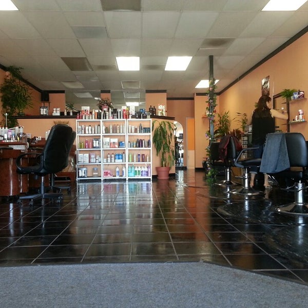 Kuts 'N More - 4 visitors