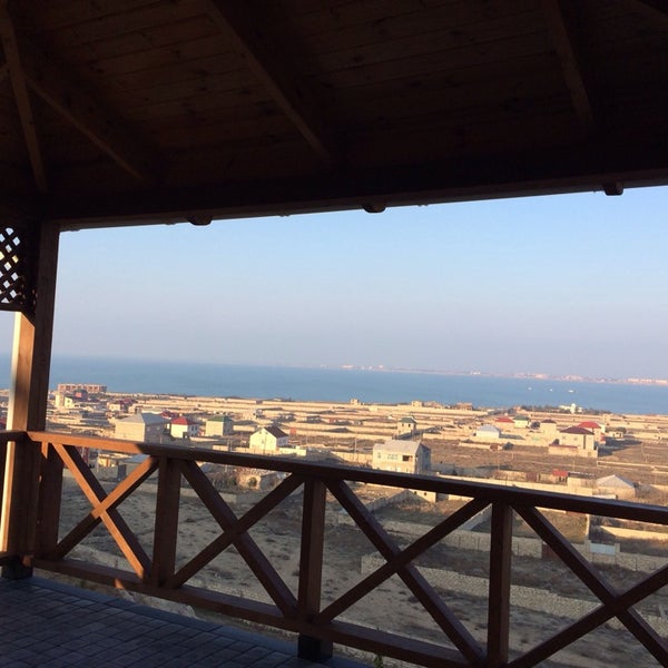 Qaya restoranı - Diner in Bakı