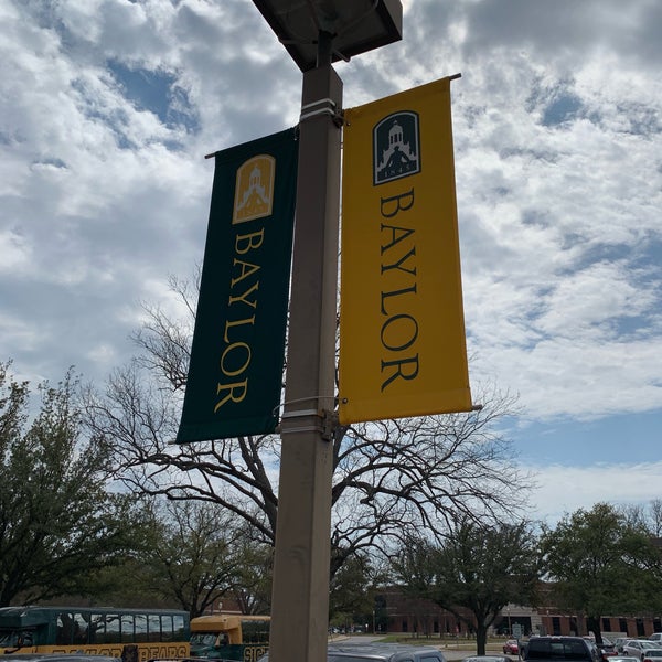 Wiethorn Undergraduate Admissions Center - Baylor University - 1300 S ...