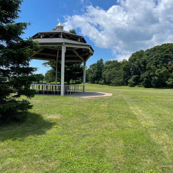 Town Center Park - Park