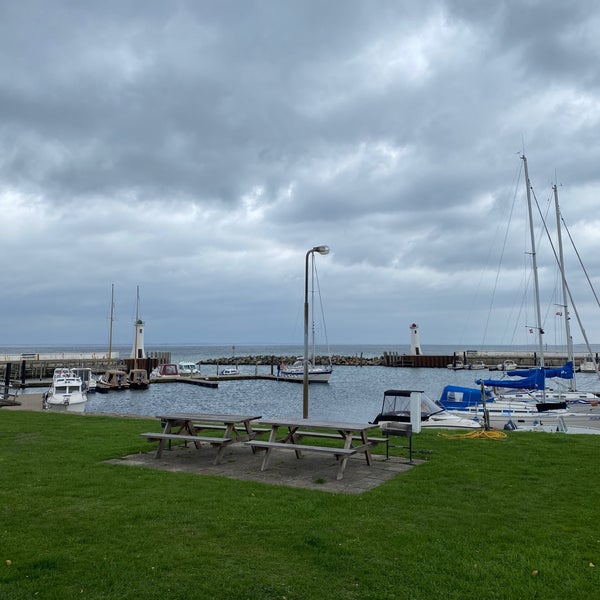 Mommark Havn - Harbor or Marina