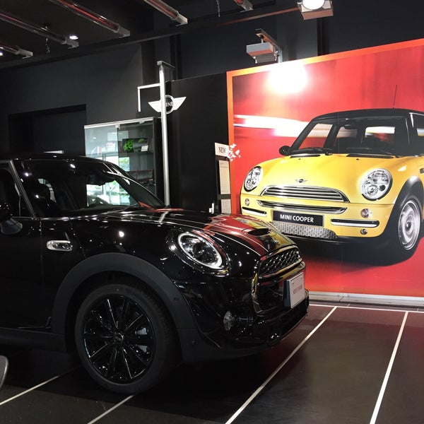 MINI Kyoto - 30 visitors