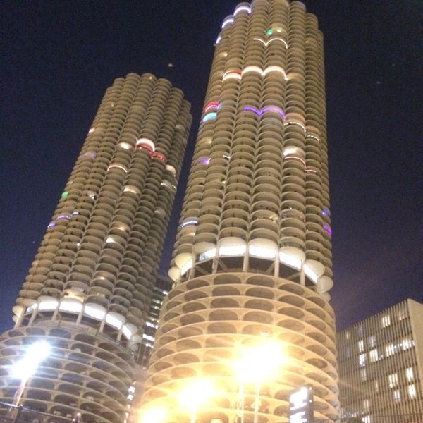 Photos at Kemper Building - Structure in The Loop