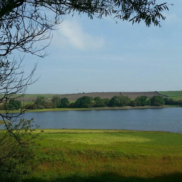 Ingbirchworth Reservoir - 2 tips from 17 visitors