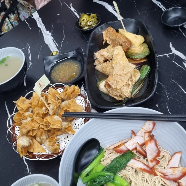 Fei Fei Wan Tan Mee King 飛飛雲吞麵大王 - Central Region - 97 tips from 4099 ...