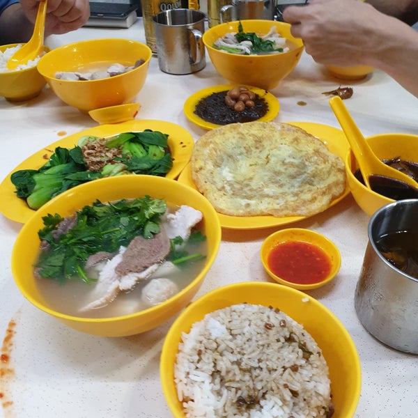 Photos at 正正文記豬雜湯 Authentic Mun Chee Kee KING of Pig's Organ Soup