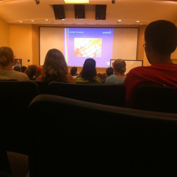 Dunning Hall - Queen's - 1 tip