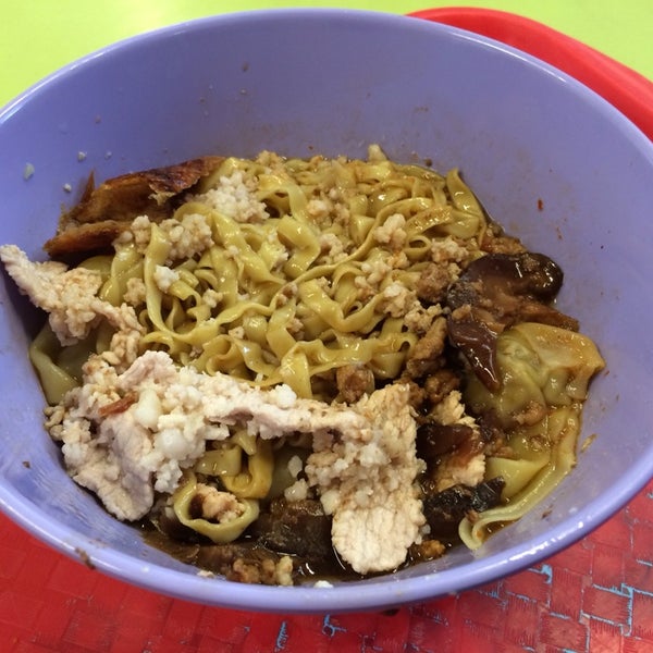 Ah Kow Mushroom Minced Pork Mee