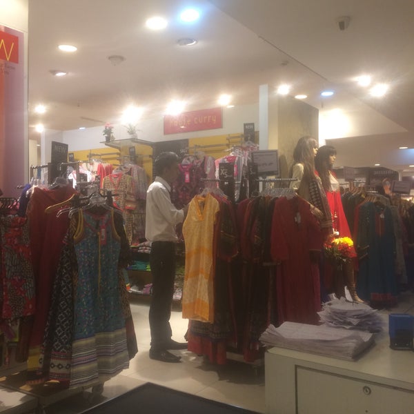 Photos at Amarsons Collections - Bandra West - 1 tip from 97 visitors