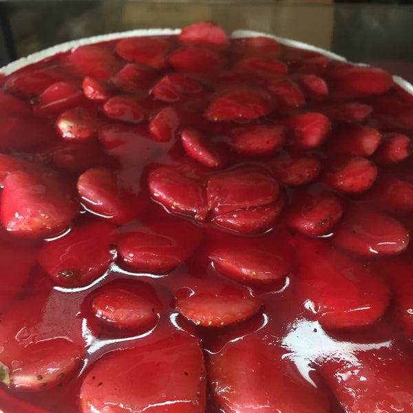 Poopak Pastry Shop | شیرینی پوپک - Pastry Shop in Tehran