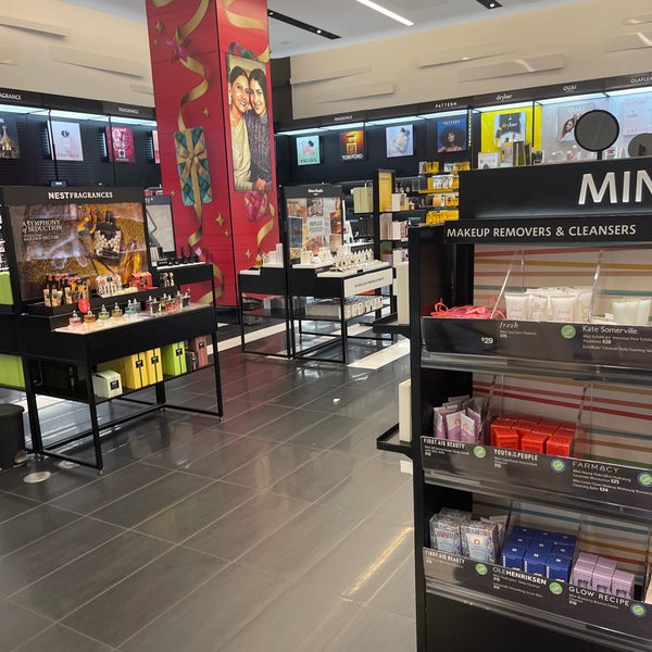 SEPHORA - Cosmetics Store in New York