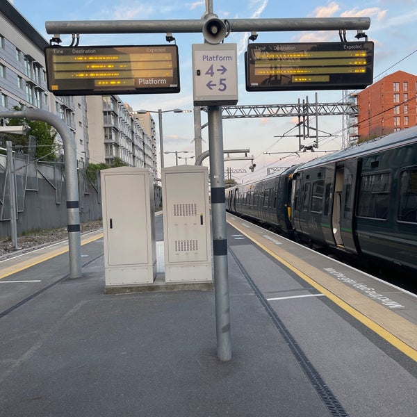 Photos at Hayes & Harlington Railway Station (HAY) - 24 tips