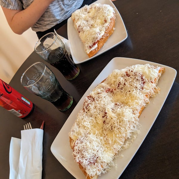 Maci Lángosozó - Fast Food Restaurant