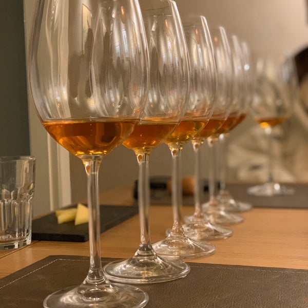 Casa Vivá - Queijos e Vinhos Naturais - Moinhos de Vento - Porto Alegre, RS Casa Vivá - Queijos e Vinhos Naturais - Moinhos de Vento - Porto Alegre, RS