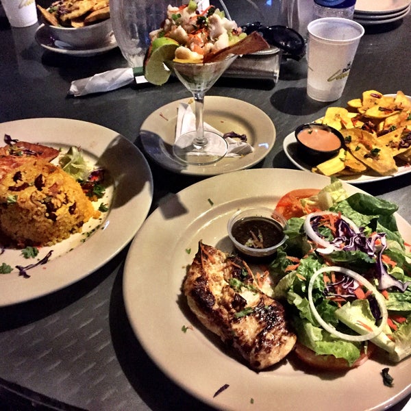 Ocean Front Hotel & Restaurant - Isabela, Municipio de Isabela