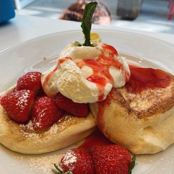 Fluffy Fluffy - Dessert Shop in Reading