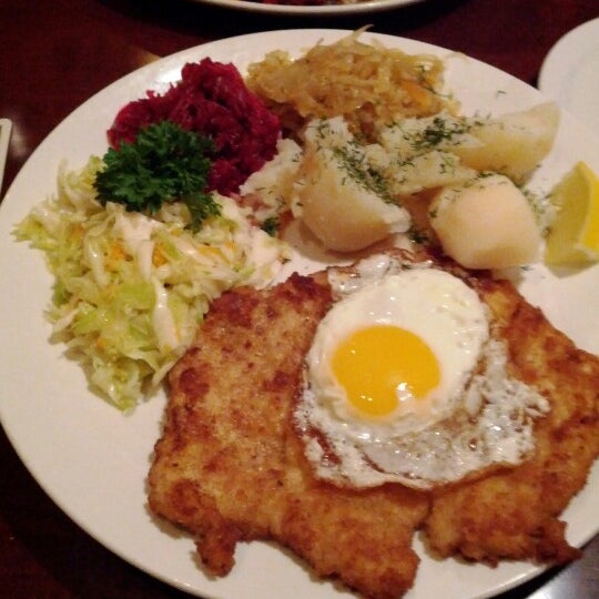 Café Polonez - Eastern European Restaurant in Toronto