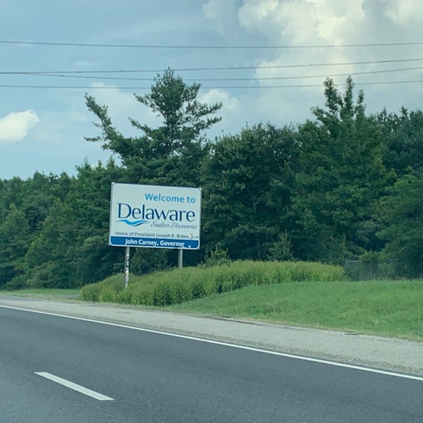 Delaware / Maryland Border - Border Crossing in Newark