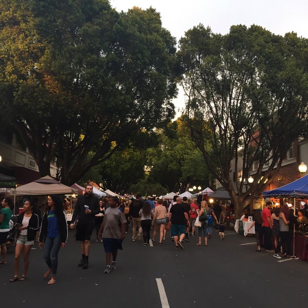 Redlands City Market Night - Food Truck in Downtown Redlands