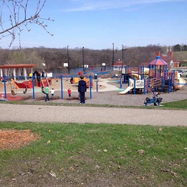 Lakefront Park - Park