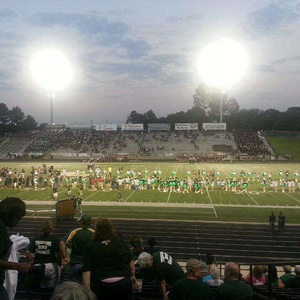 Lobos Football Stadium - 2 tips from 129 visitors