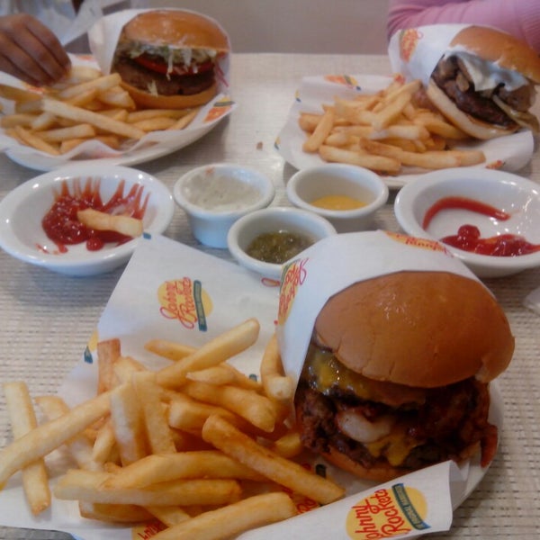 Photos at Johnny Rockets City Mall - 45 tips from 622 visitors