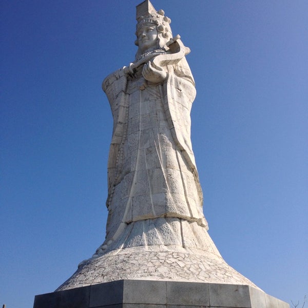 A-Ma Statue - Outdoor Sculpture in Coloane